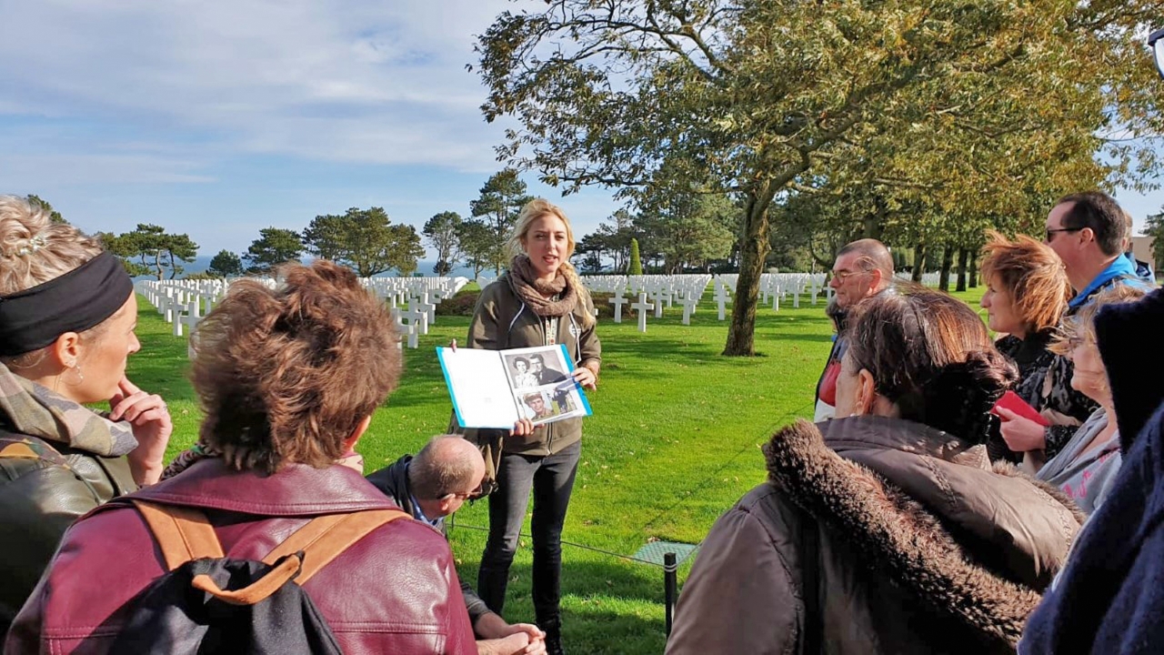 Anne (30) reist met groepen langs de slagvelden » Regiobode