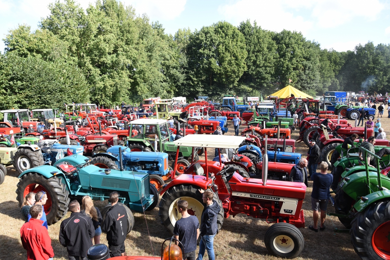 Oldtimer tractoren rijden de Keppeltoertocht » Regiobode