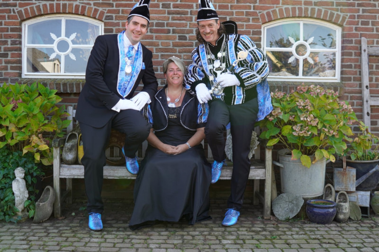 Dwarsliggers trappen jubileumjaar af met feestavond » Regiobode