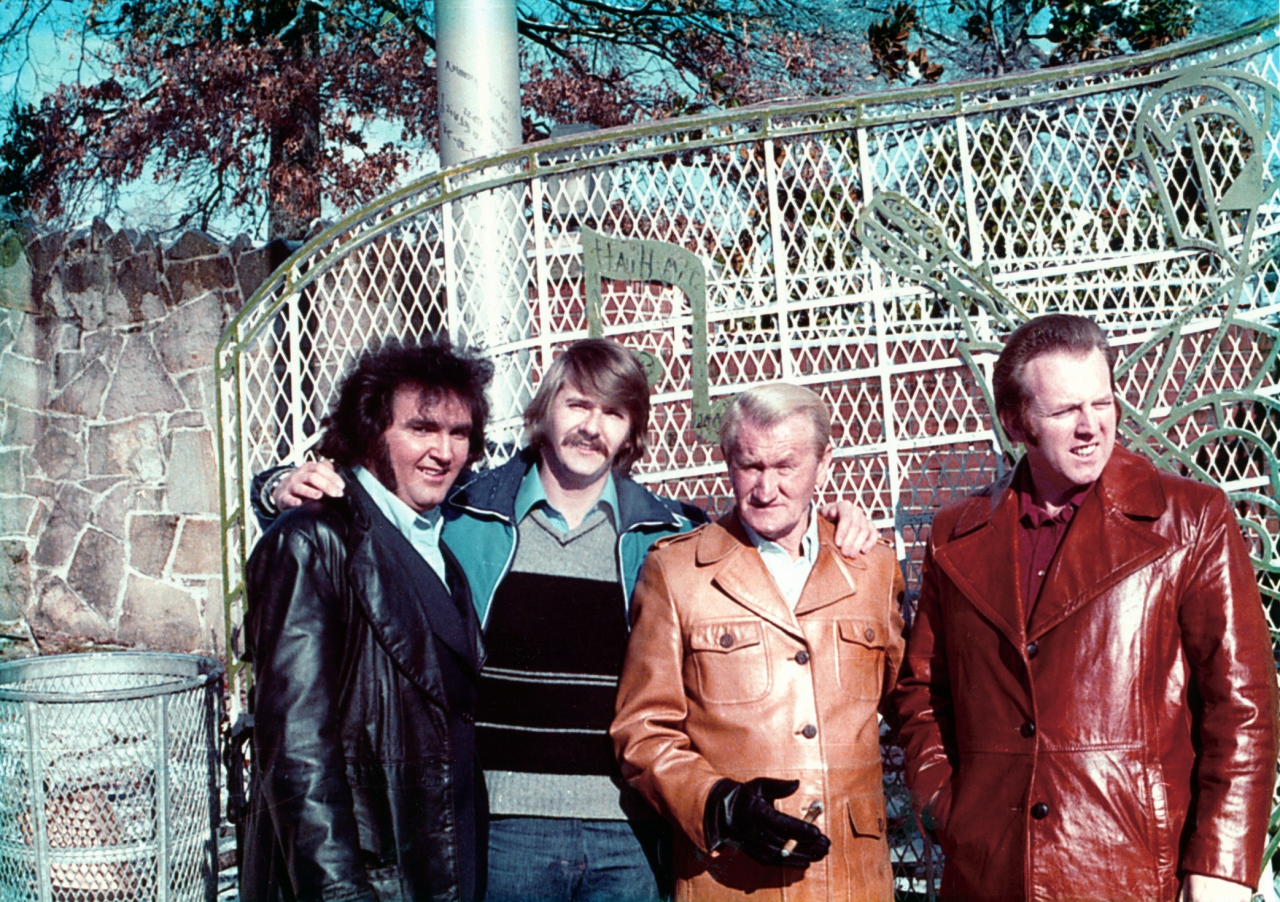 Ale Hartgers haalt herinneringen op aan Rhedense Elvis Presley Fanclub ...