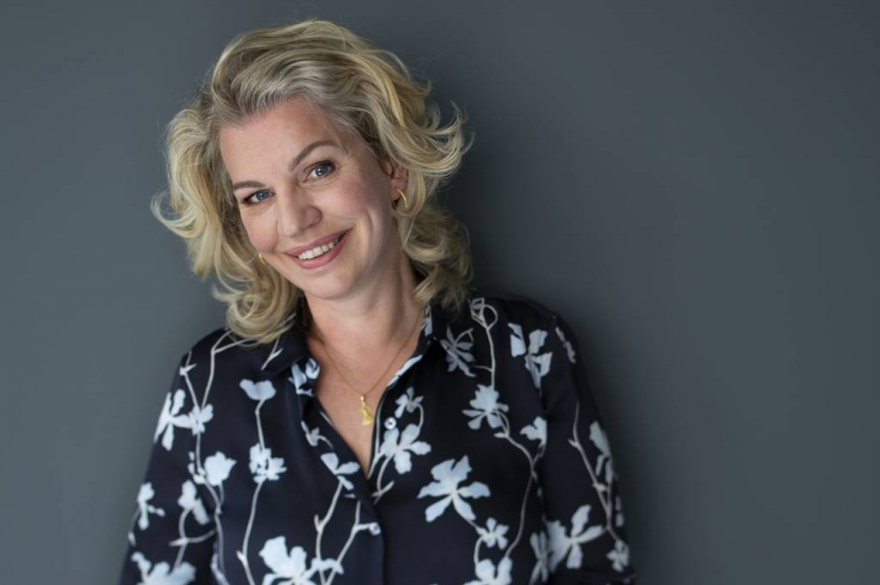 Interview Annejet van der Zijl » Regiobode