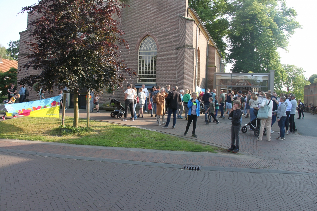 192 lopers doen mee aan avondvierdaagse Hummelo » Regiobode