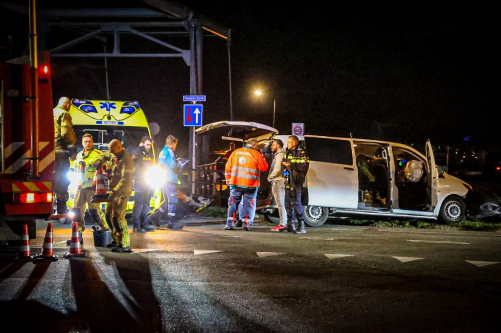 Zes gewonden bij ernstig ongeval in Loenen » Regiobode