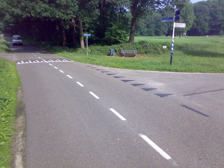 rechts voorrang haal haaientanden weg » Salland Centraal