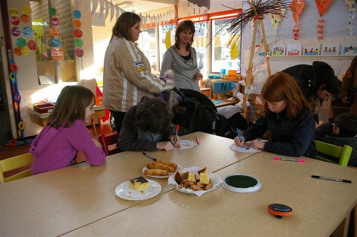 kinderen leren rappen op verjaardag de twieg » Salland Centraal