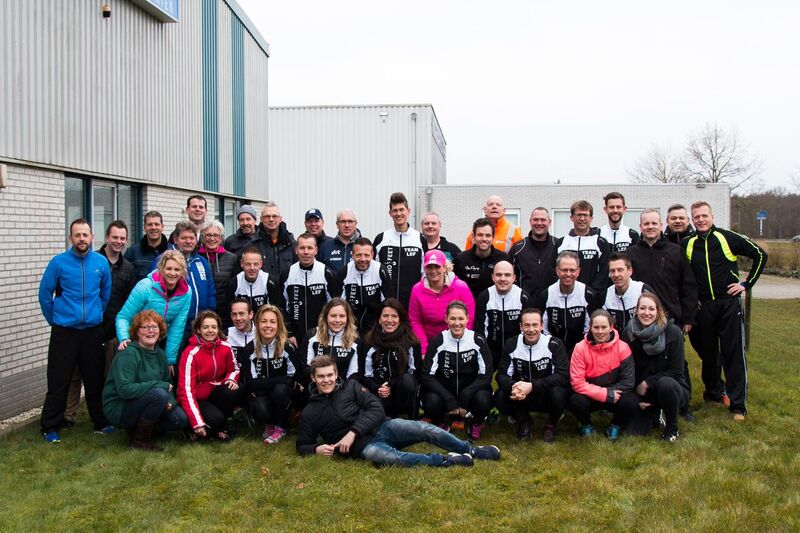 enthousiast team lef klaar voor roparun » Salland Centraal