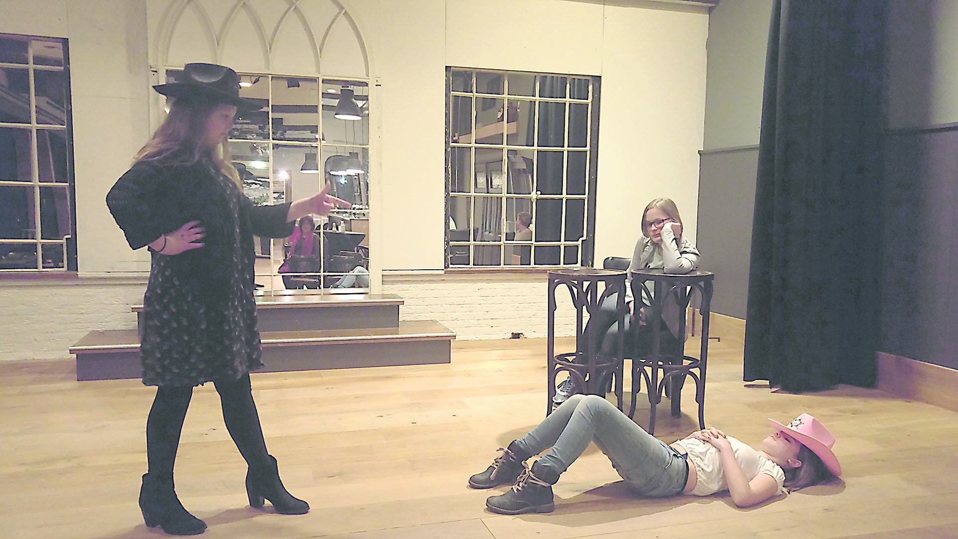 tavenu en young tavenu op de planken in the longhorn » Salland Centraal