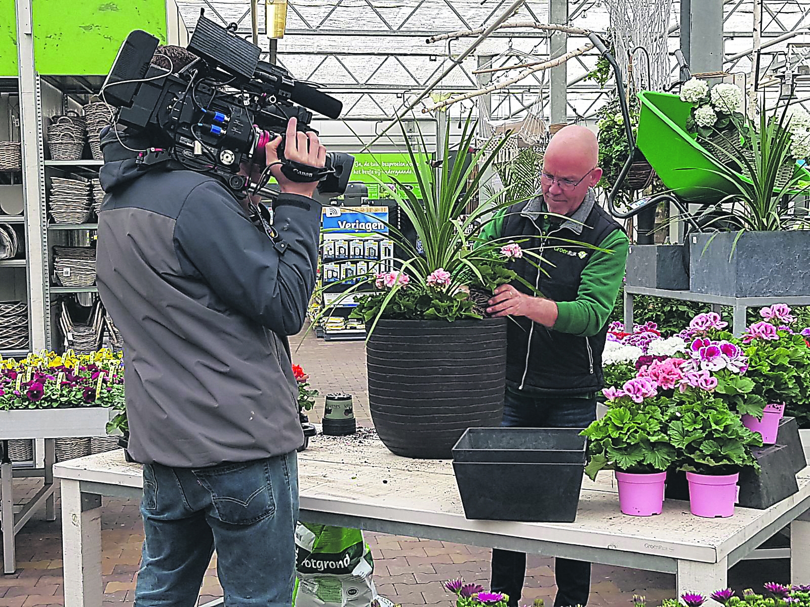robs grote tuinverbouwing bij groenrijk raalte » Salland Centraal