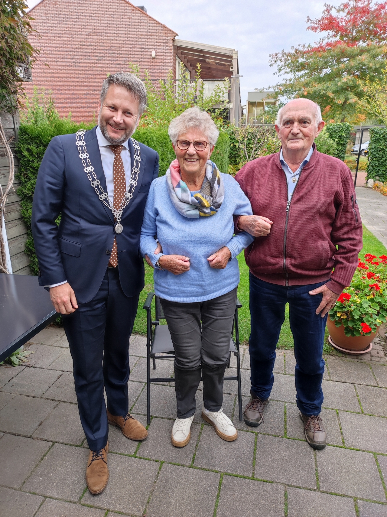 Wim en Tonny Derks–Schaarsberg 65 jaar getrouwd » Salland Centraal