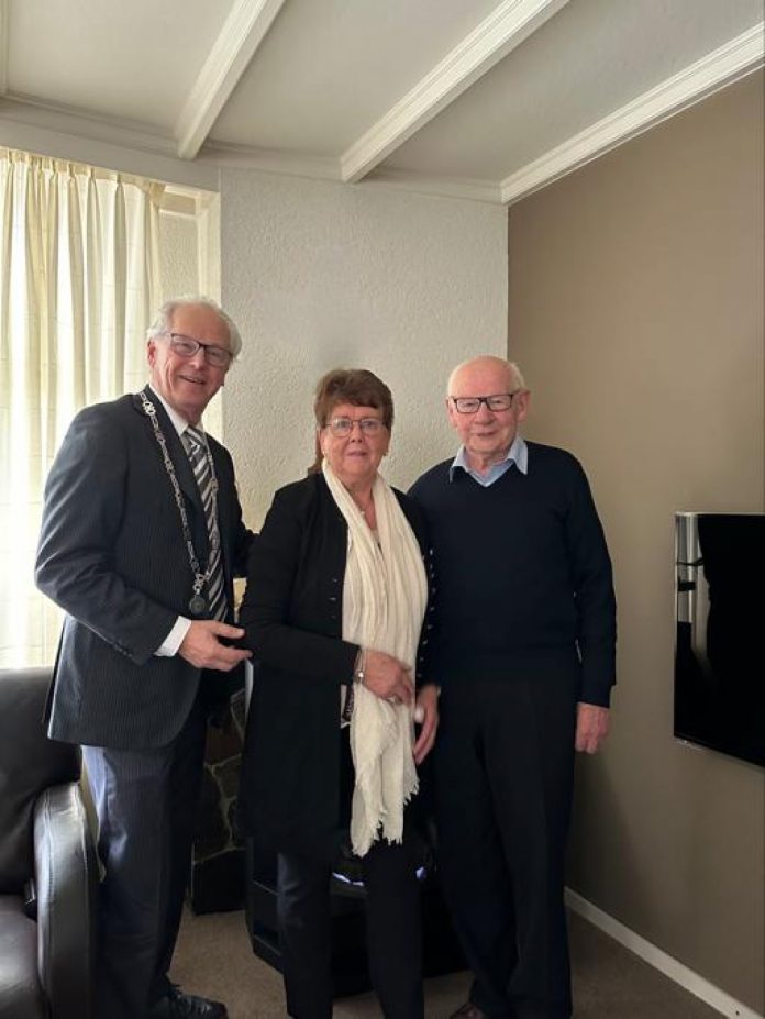 Hein en Tonny van der Vegt-Otten 60 jaar getrouwd » Salland Centraal