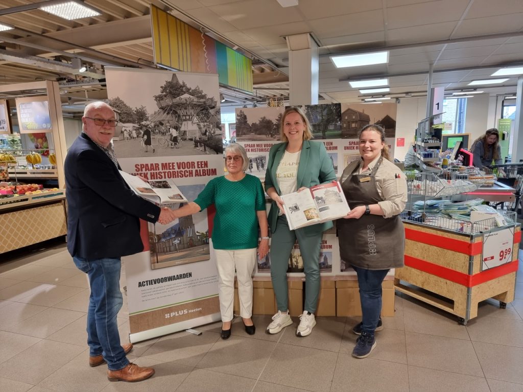 Jubileumstickerboek ter ere van 100-jarig bestaan Nieuw Heeten ...