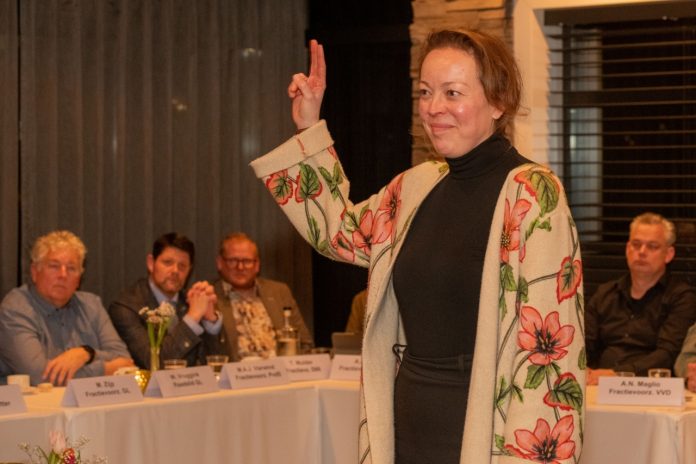 ‘Als je trots bent op jezelf, kun je met een open blik naar het vreemde ...