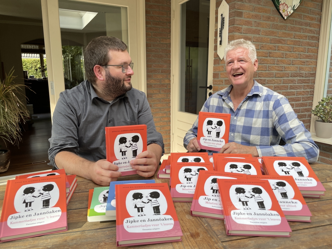 Jip en Janneke vertaald in het Sallands: ‘Möaties veur altied ...