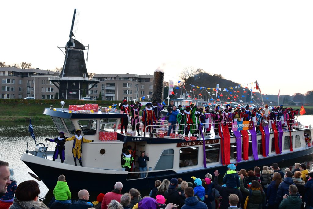 Warm welkom voor Sinterklaas in Ommen » Vechtdal Centraal