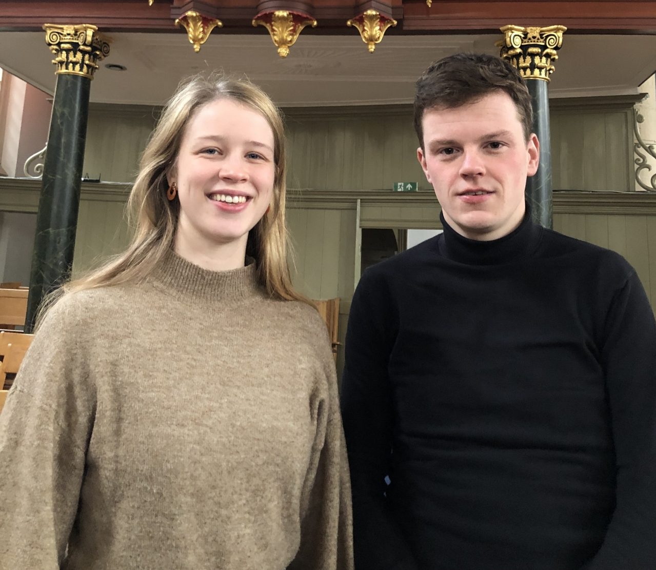 Vier handen aan het orgel in de WH Zwart Hal » Vechtdal Centraal