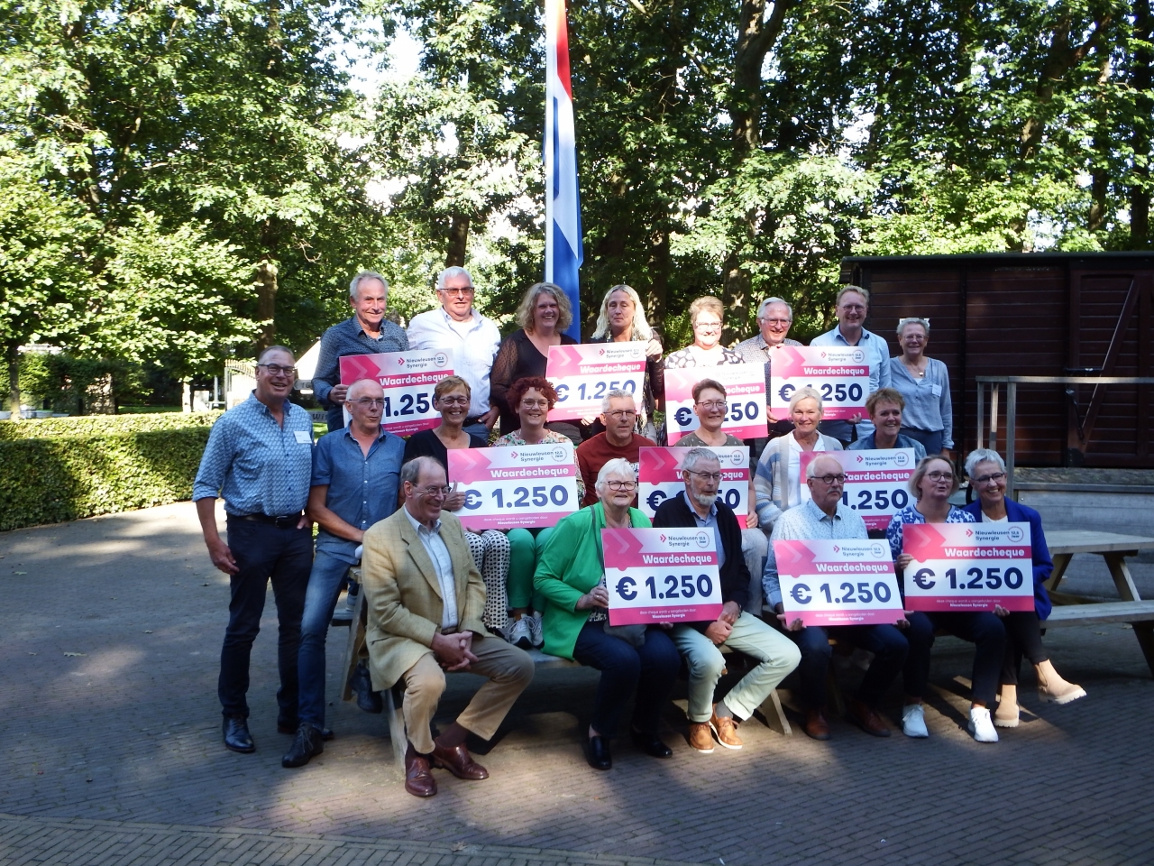 Nieuwleusen Synergie maakt winnaars cheque-actie 2024 bekend » Vechtdal ...