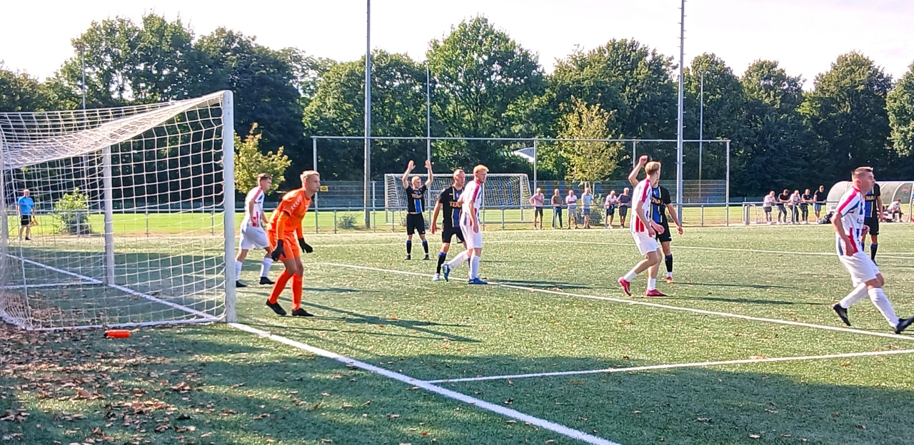 De driekleur van Avereest is FC Ommen te machtig » Vechtdal Centraal